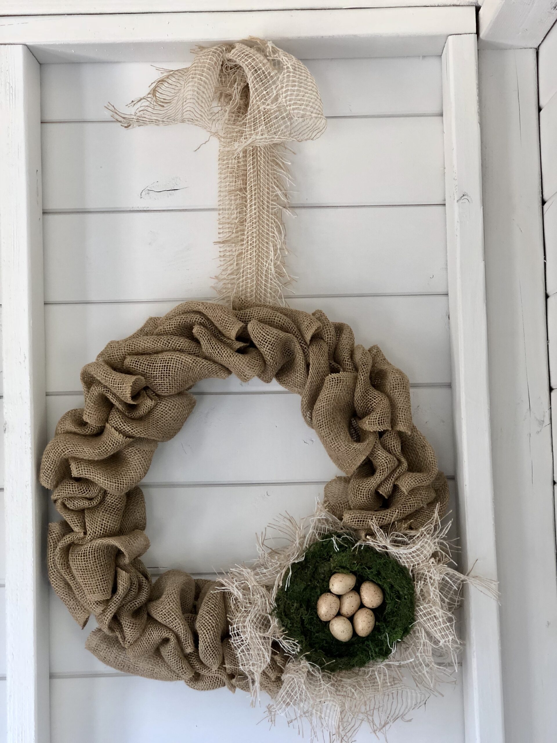 DIY Burlap Bubble Wreaths - Hootshack