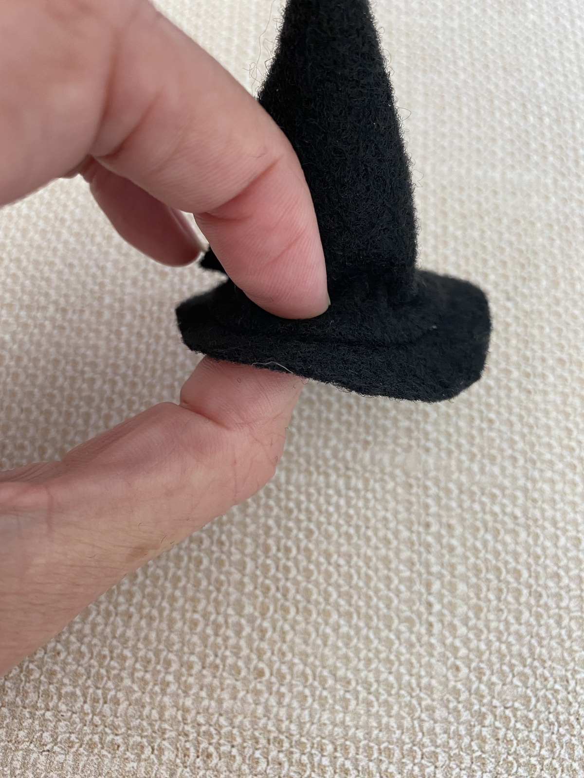 How To Make Yarn Gnome Witches - Hootshack