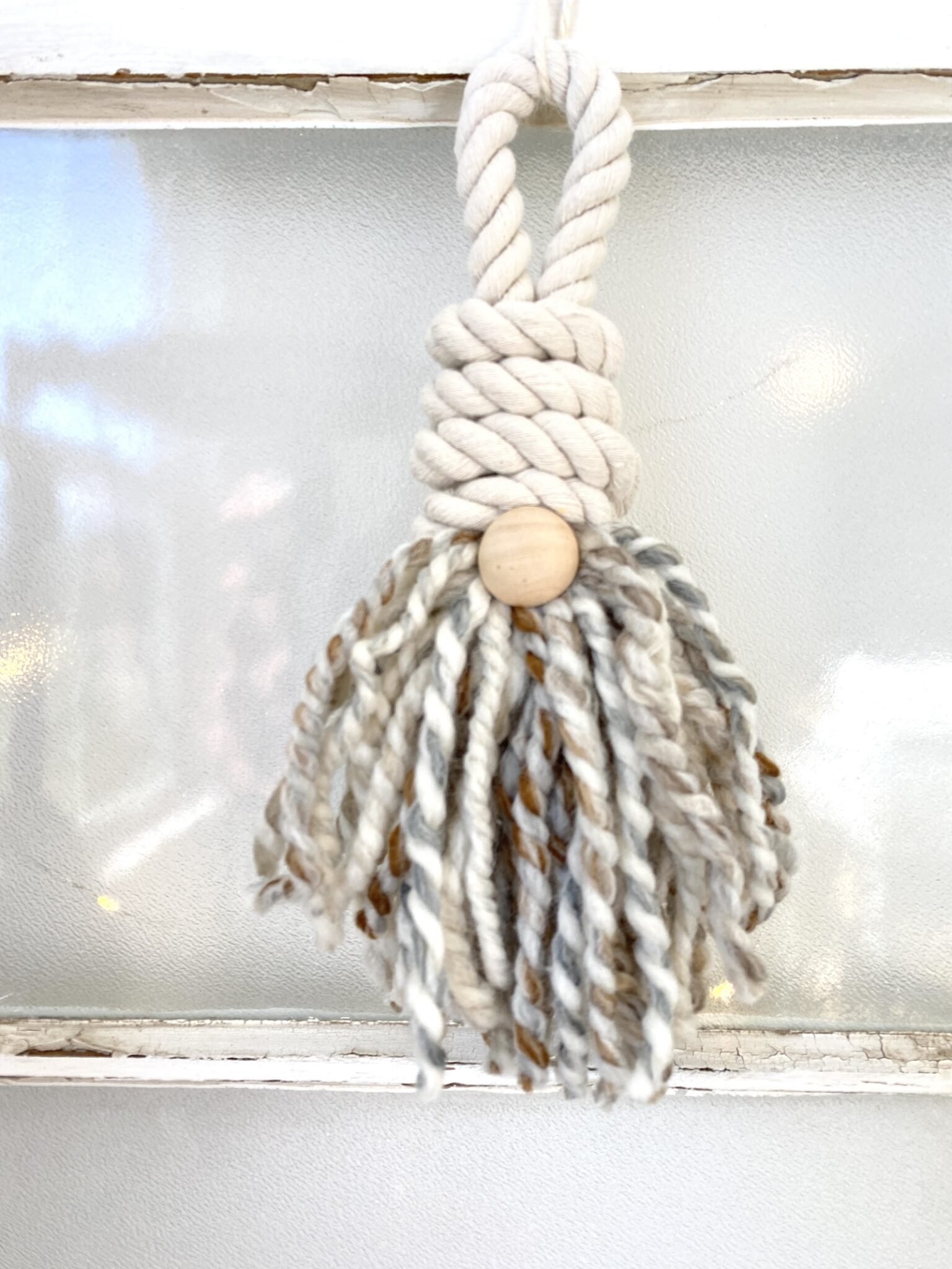 Rope Gnomes: DIY Gnomes Ornaments With Rope - Hootshack