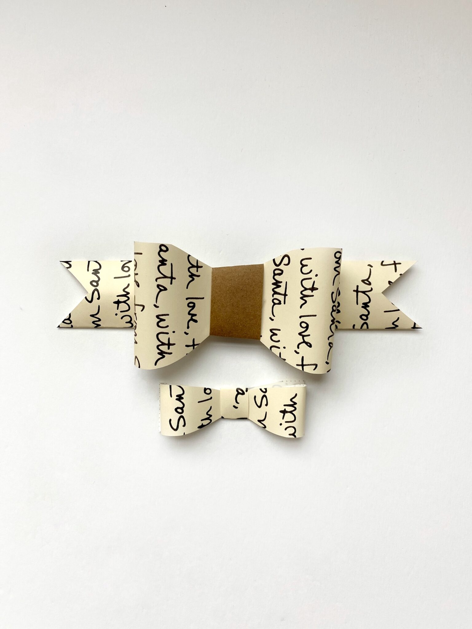 How To Make A Bow Out Of Wrapping Paper 4 Easy Ways | Video Included