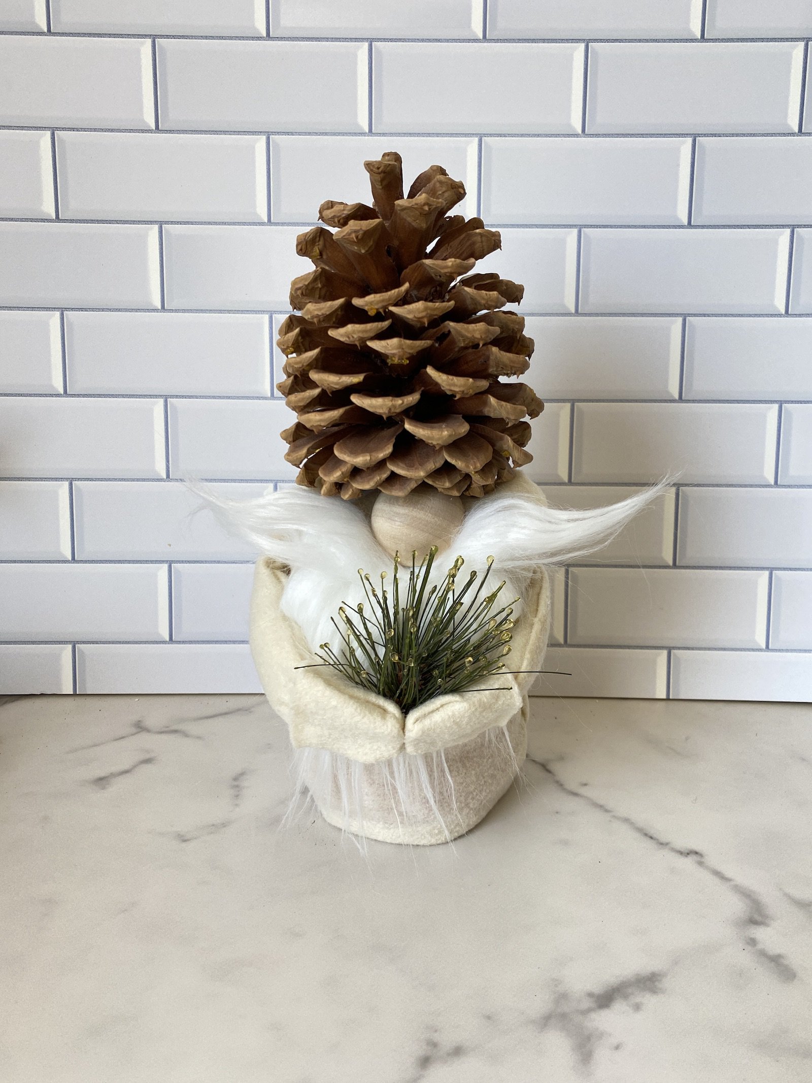 Make Adorable Pine Cone Gnomes (DIY Tutorials)