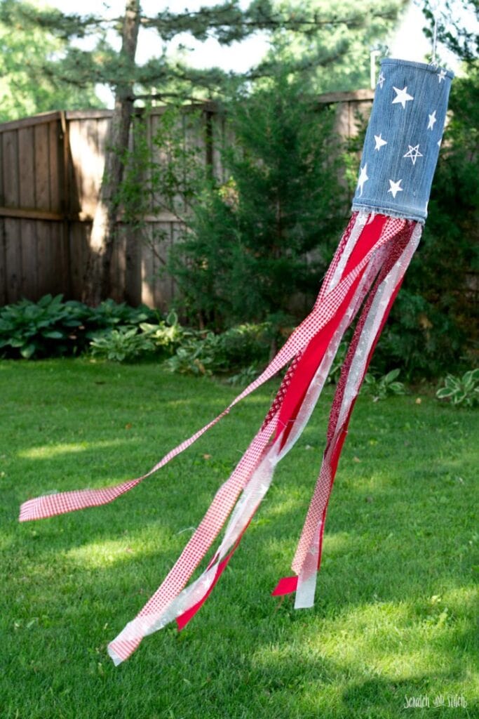 Easy DIY Patriotic Crafts To Make